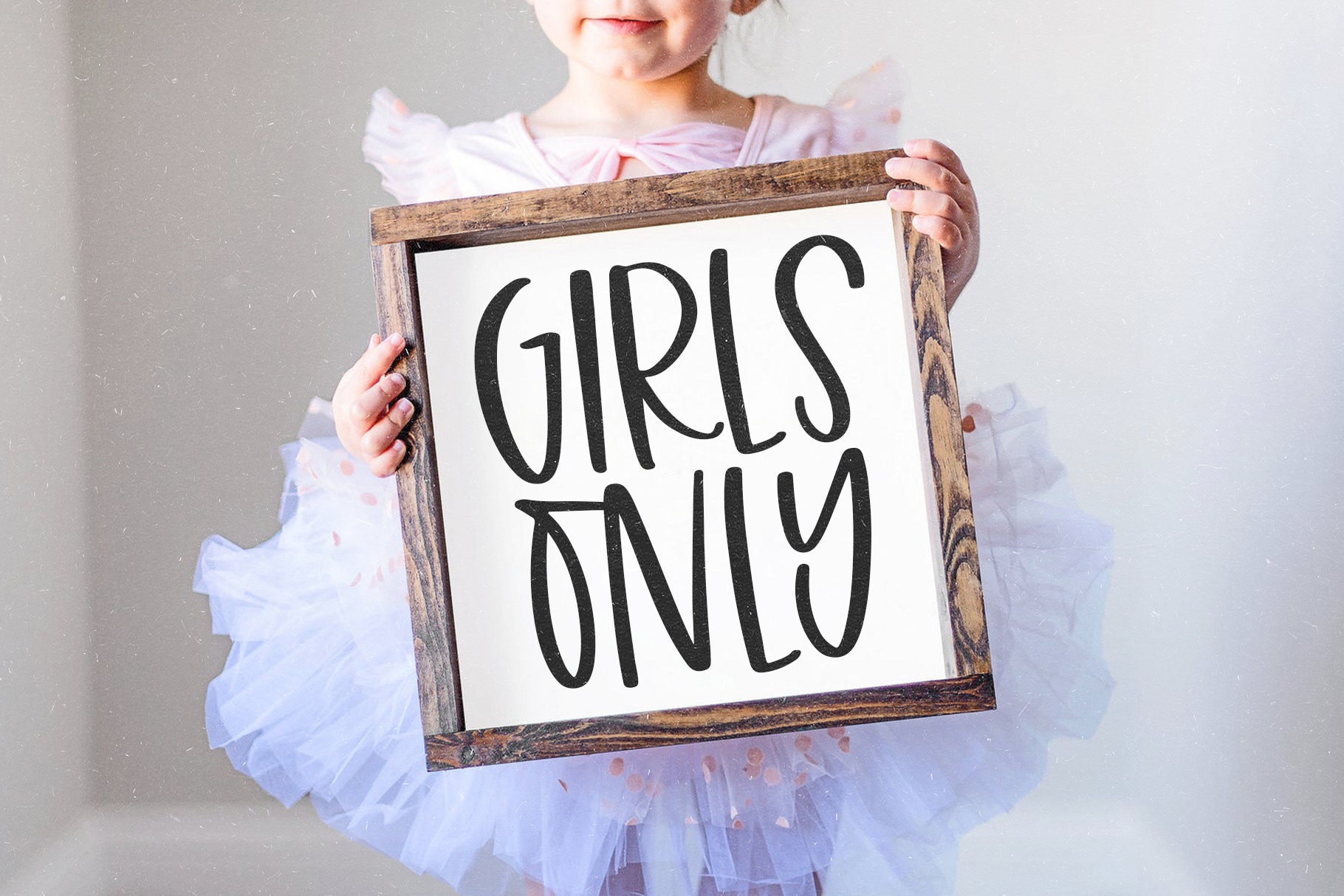 Weekend Lakehouse Font - Quirky Handwritten Font, Cricut Font, Tall ...