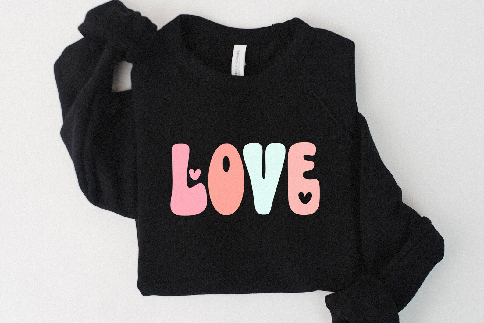 Lovedays Retro Font - Groovy Font, Valentine Font, Hippie Font, Cricut ...