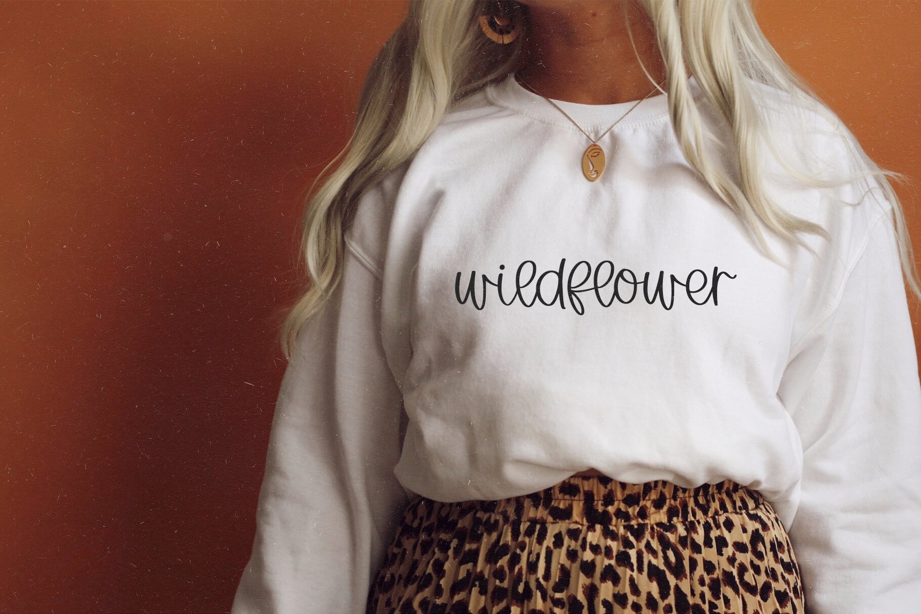 Sunset Chaser Font Bouncy Handwritten Script Font Cricut | Etsy