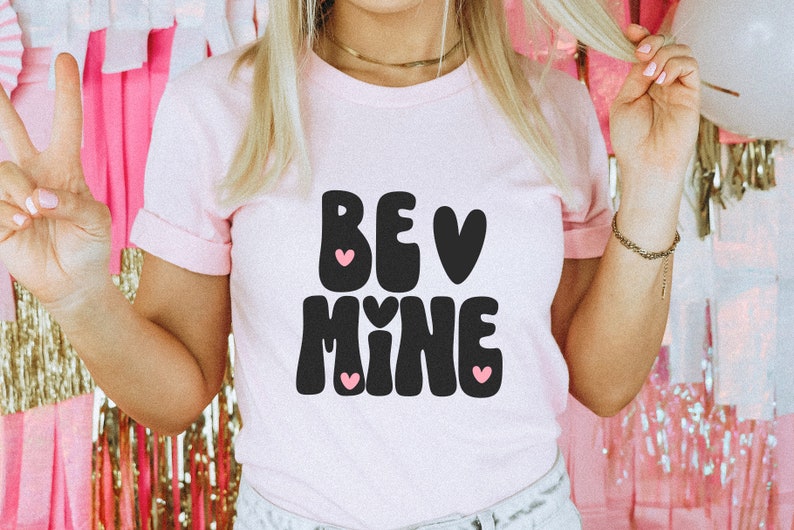 Lovedays Retro Font - Groovy Font, Valentine Font, Hippie Font, Cricut ...