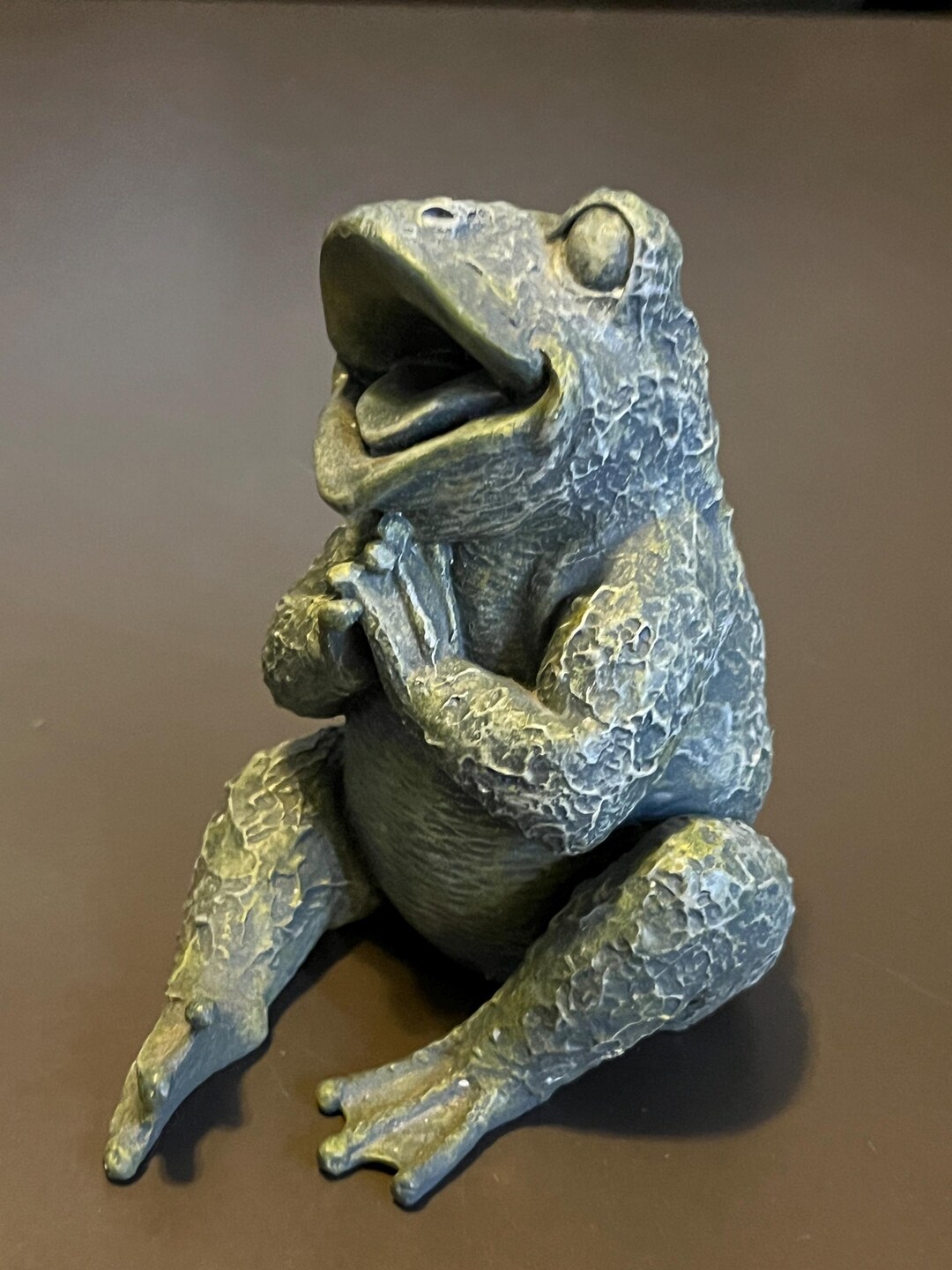 Frog Figurine. Sitting. Clapping? Praying? - Etsy
