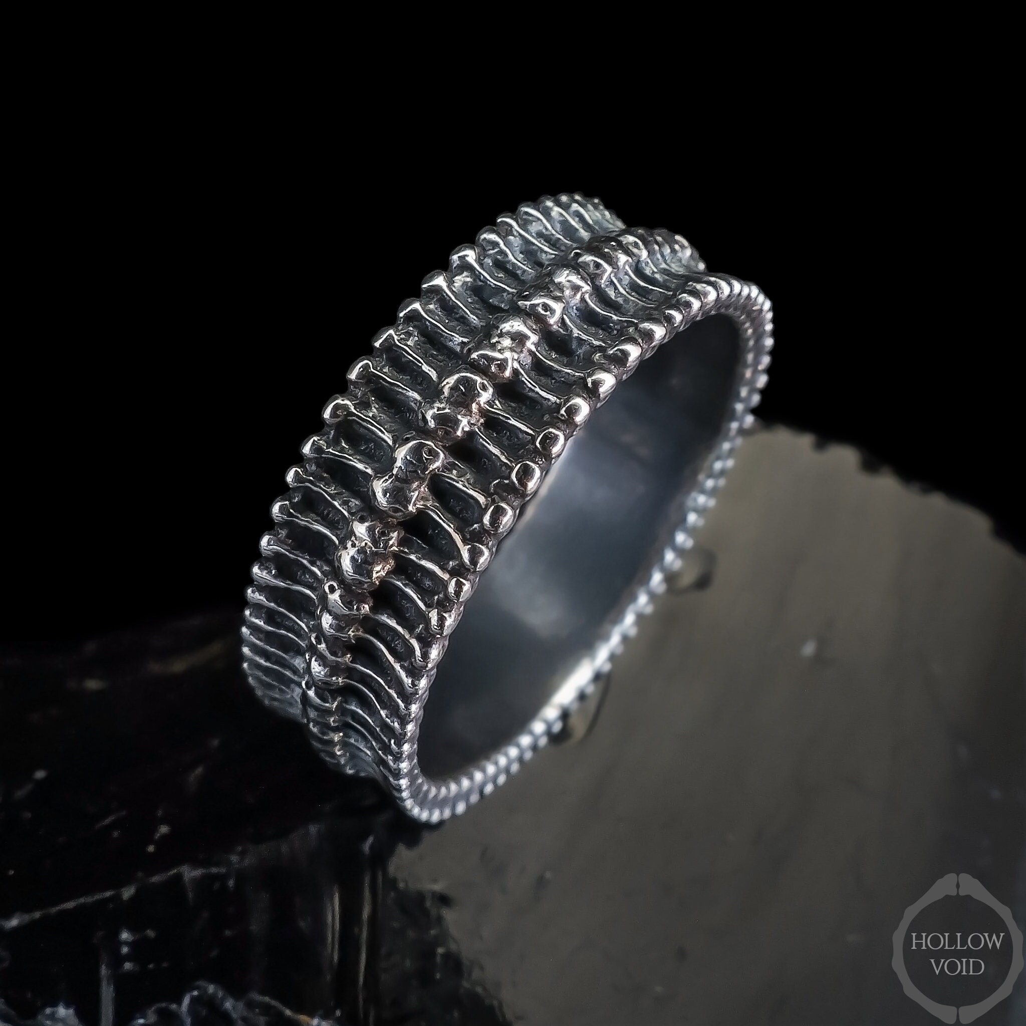 Gothic Silver Spine Ring Bones Repeat in This Dark HR Giger - Etsy