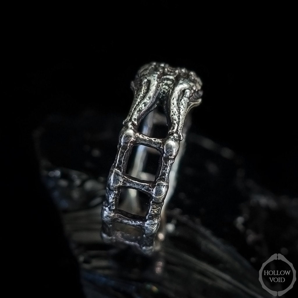 Silver Alien Bone Ring Giger Inspired Xenomorph Design Size - Etsy