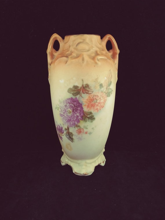 Art & Collectibles Delicate Shape & Design with Gold Trim Rare Find ...