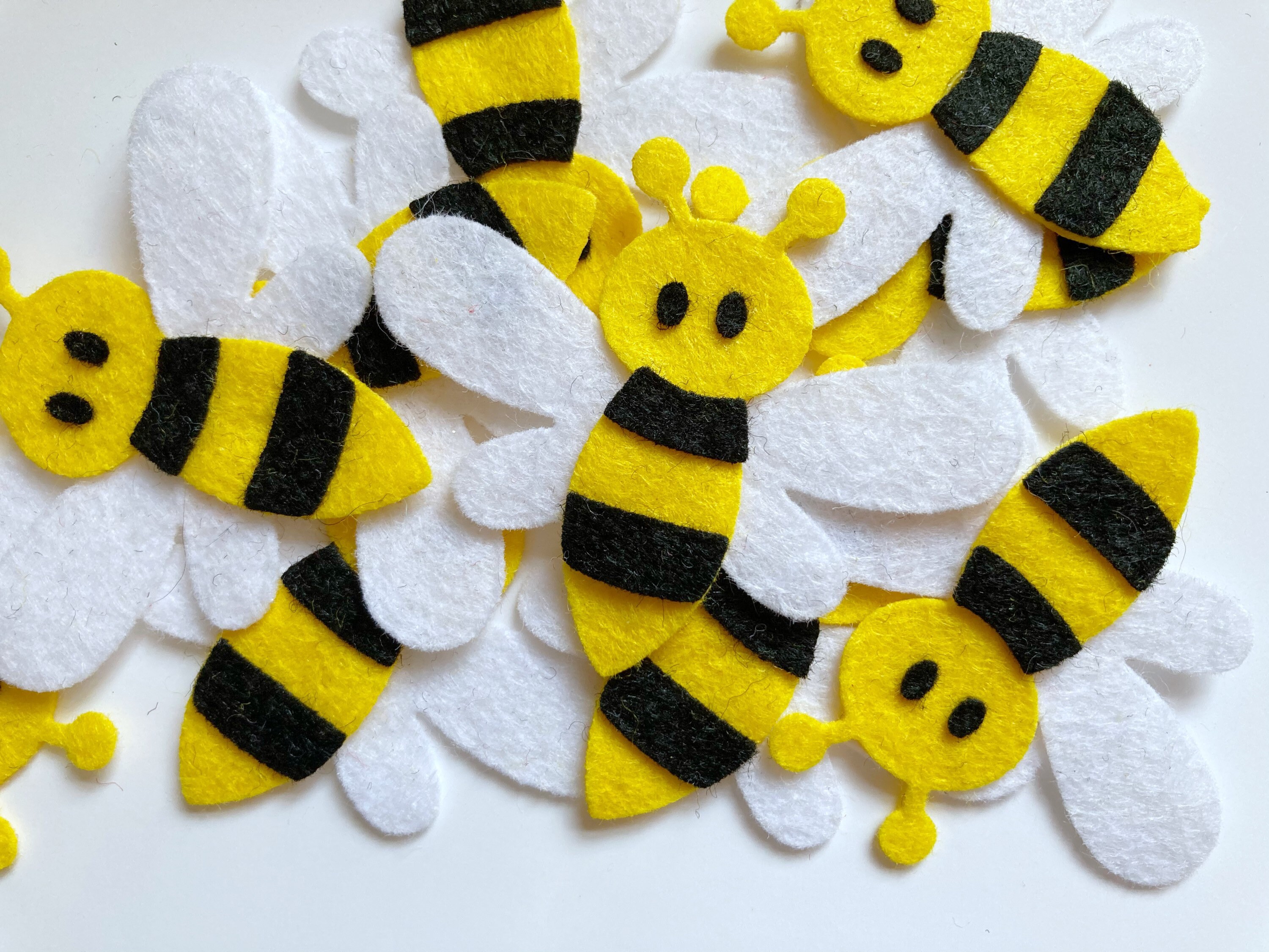 Felt Bumblebee- Pack of 10 40%wool Blend Die Cuts for Craft Projects ...
