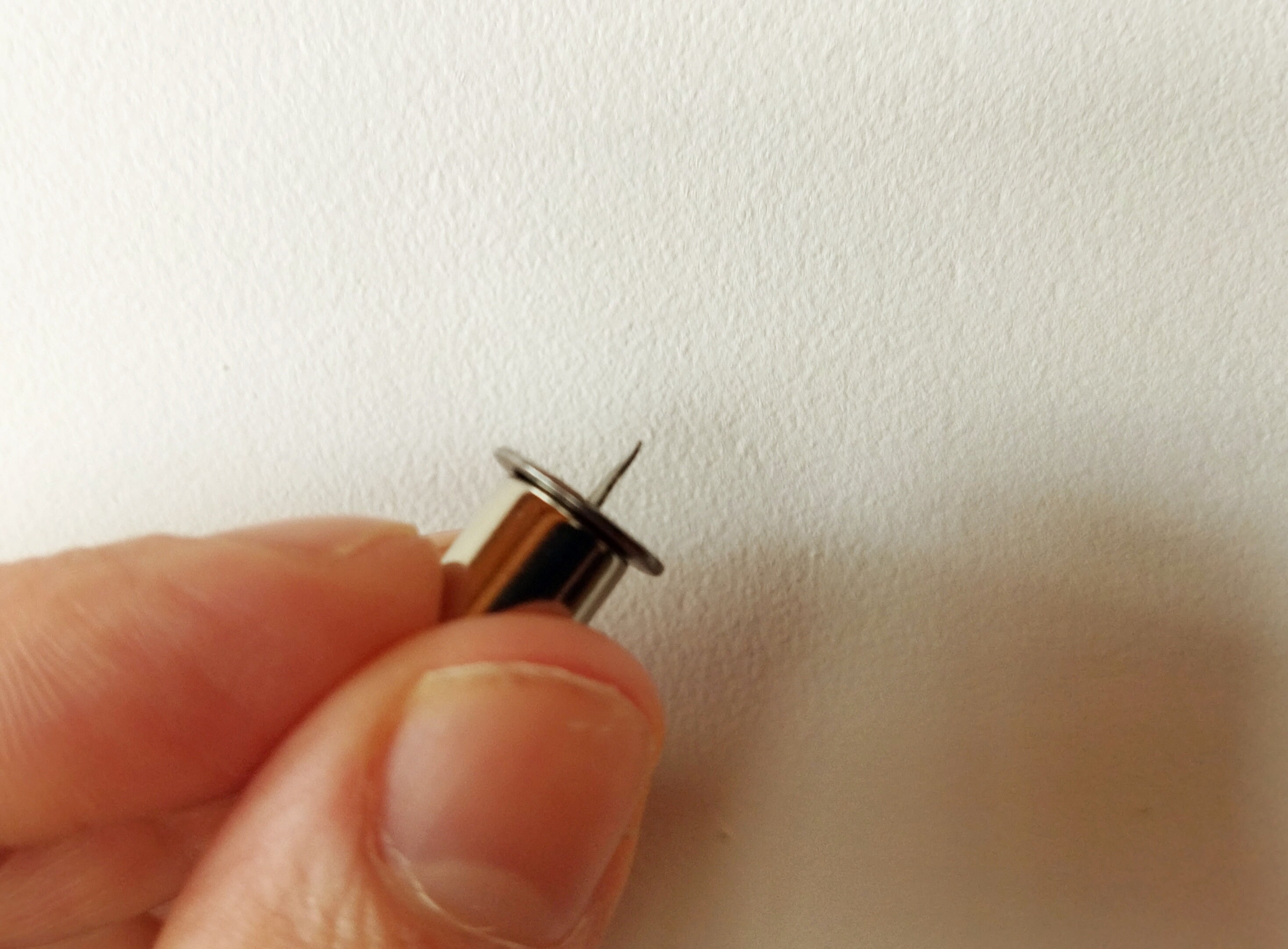 Magnetic Poster Hangers, Push Pin Photo and Poster Hangers - Etsy