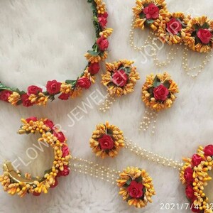 Yellow Flower Haldi Set Ceremony Red Beautiful and Jewellery Wedding ...