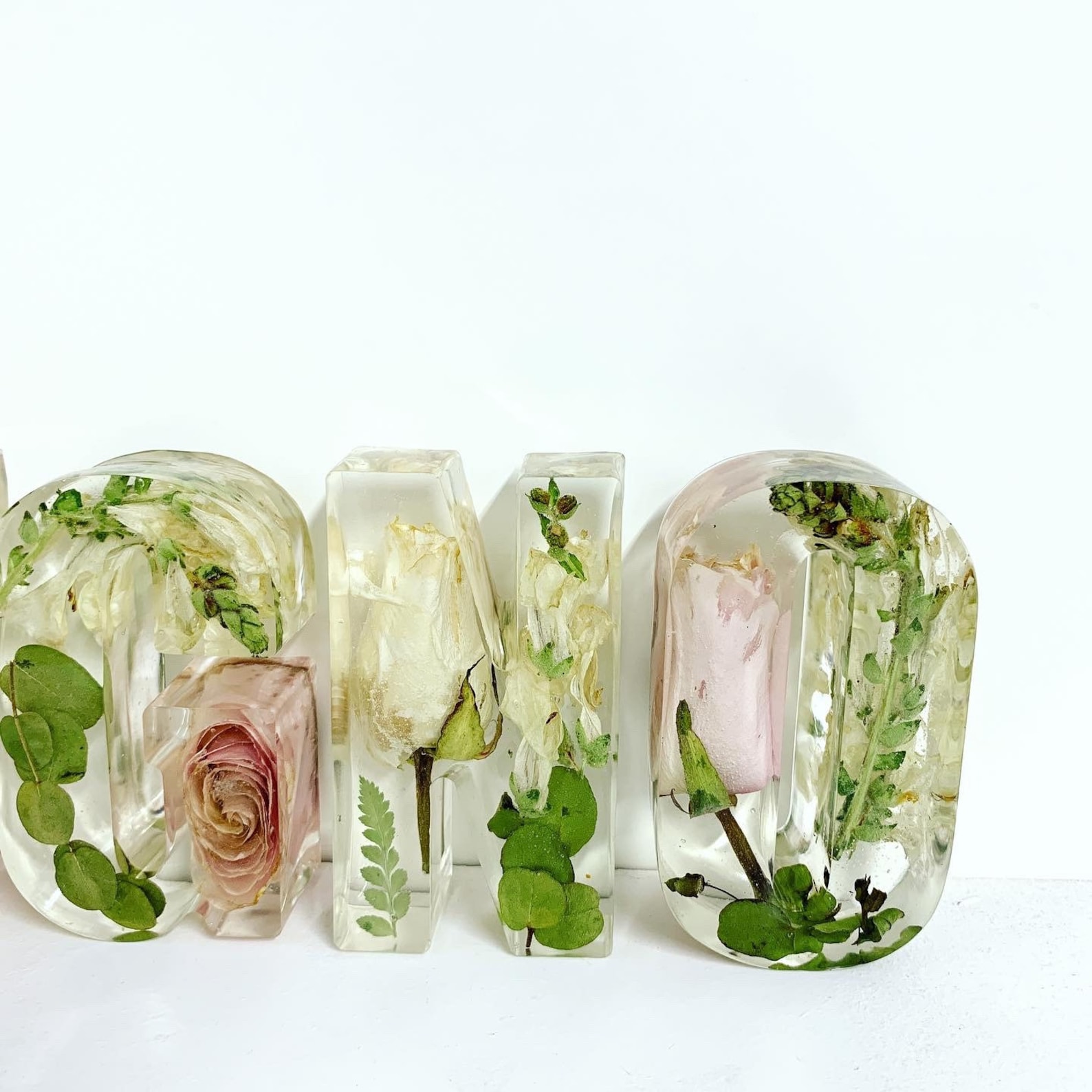 Custom Resin Art 4.5 Letters Alphabet Preserved Flowers - Etsy