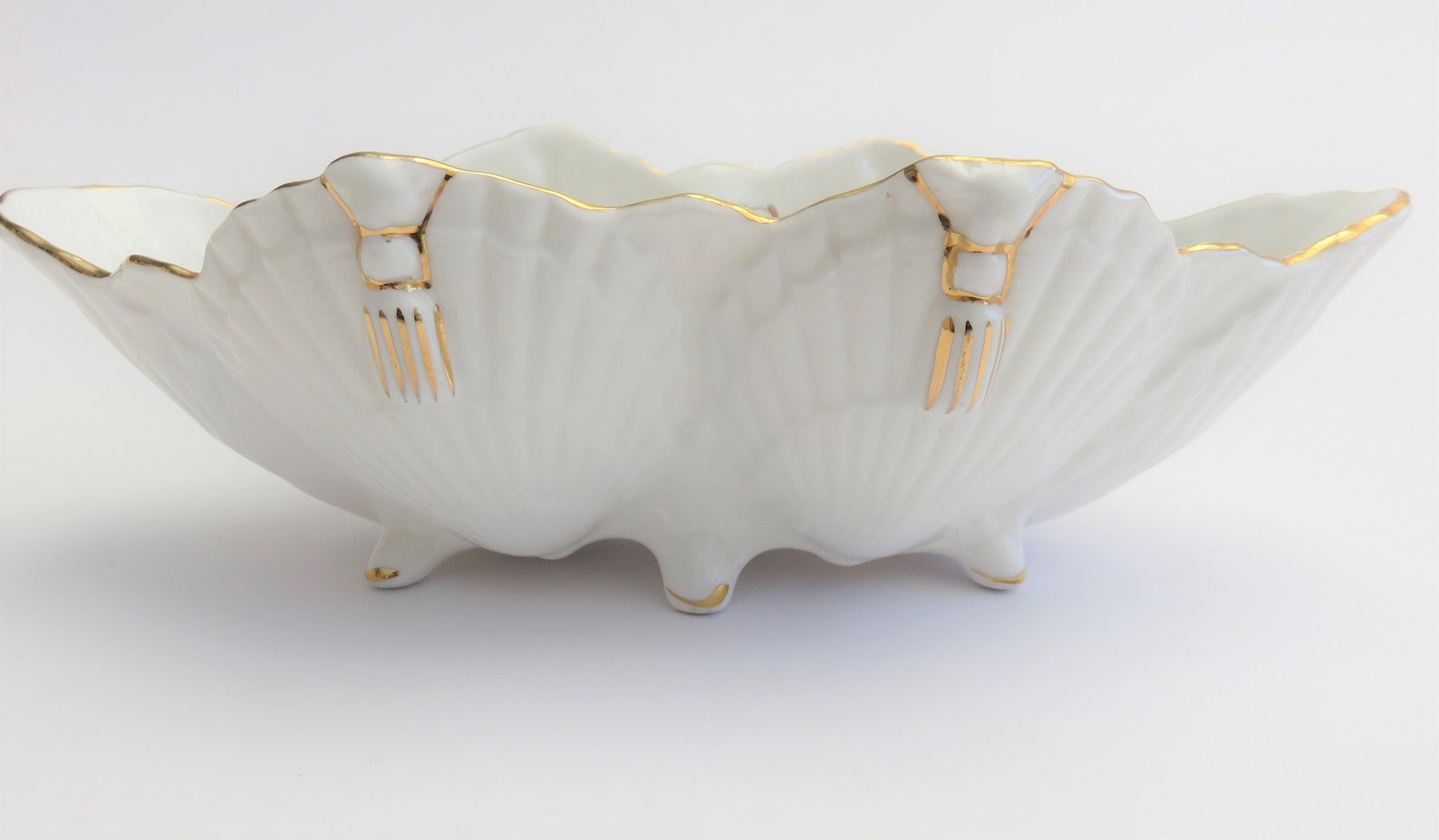 Aynsley Pembroke Large Oval Shell Shaped Footed Bowl. - Etsy UK