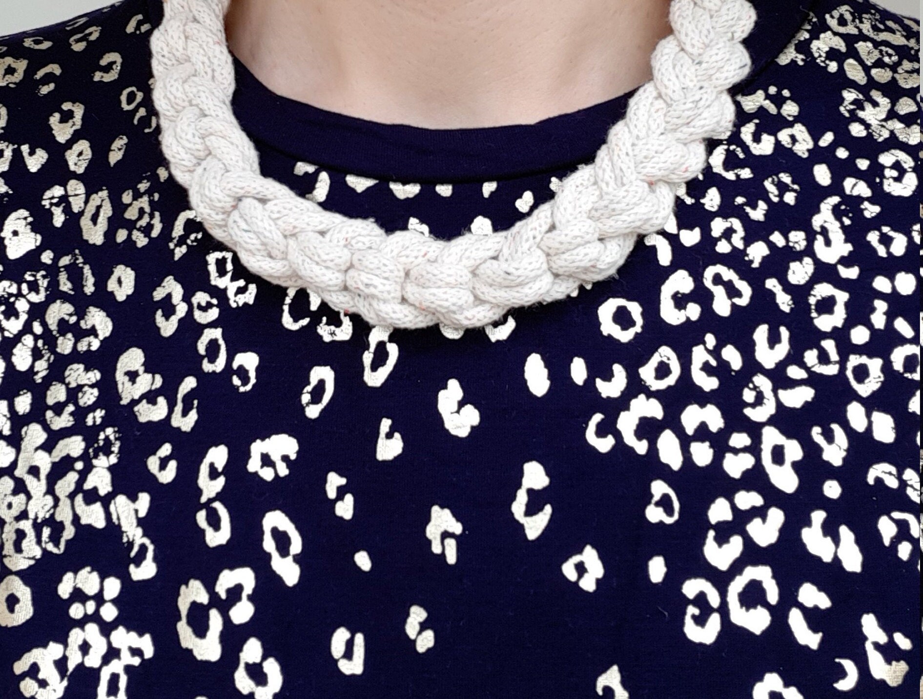 Macrame Necklace Tutorial Video Pattern for a Macrame Loopy - Etsy