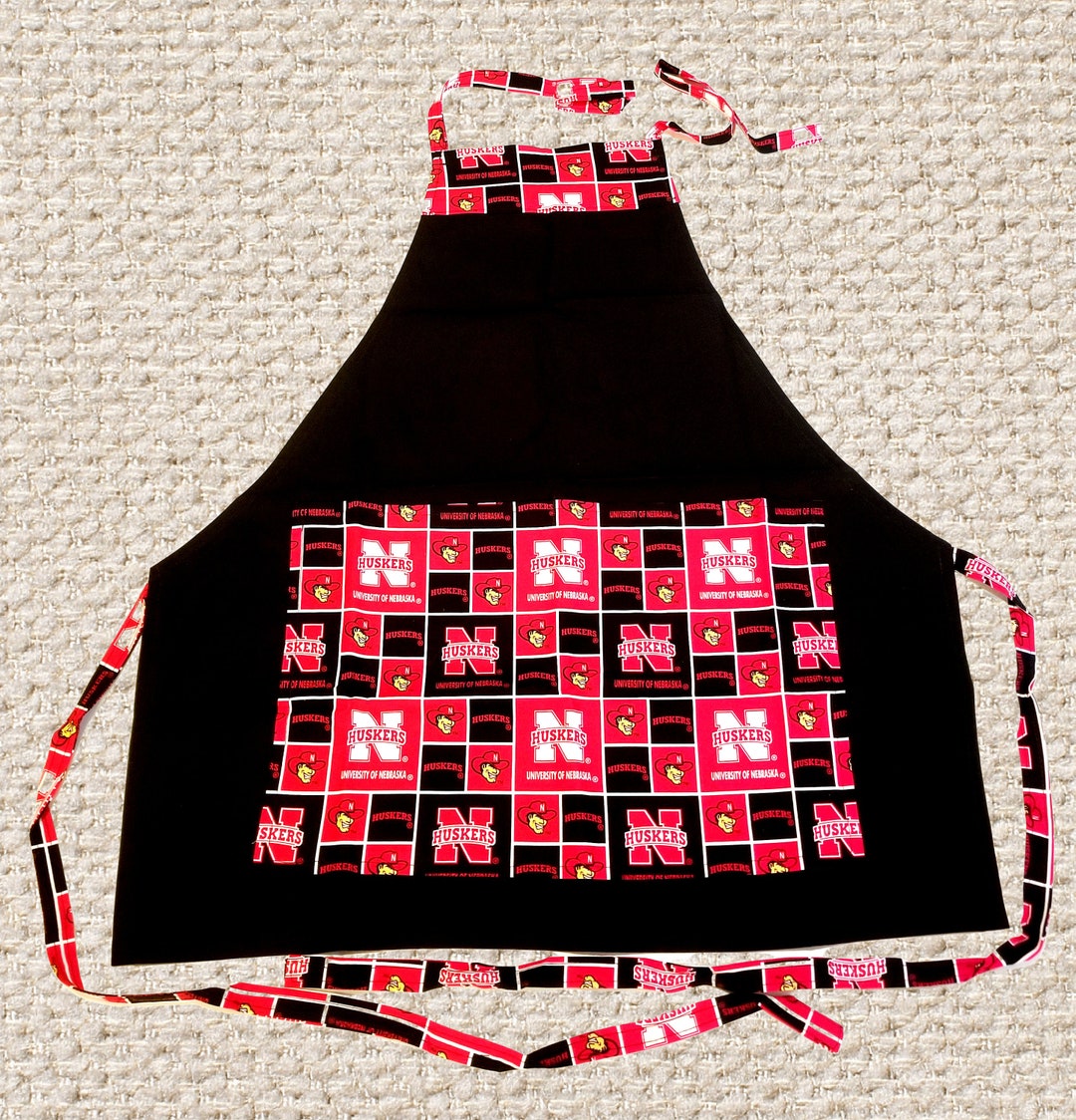 FAVORITE COLLEGE APRONS, Great for B.B.Q, Tail Gating and Everyday Use ...