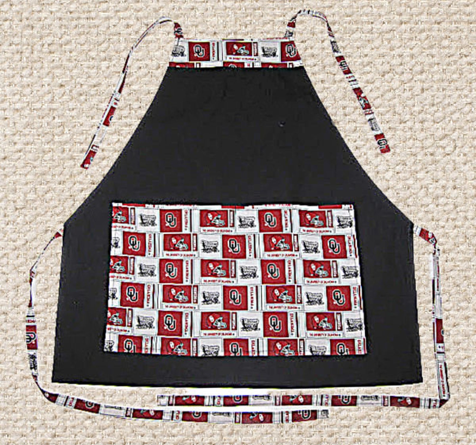 FAVORITE COLLEGE APRONS, Great for B.B.Q, Tail Gating and Everyday Use ...