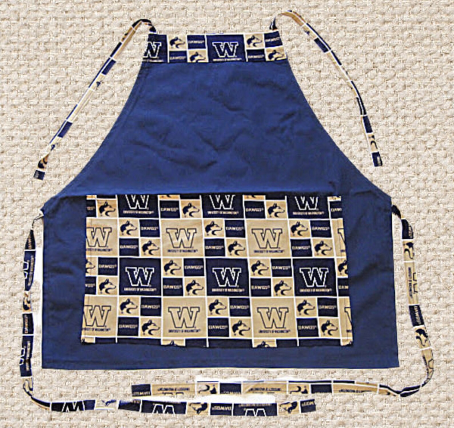 HANDMADE APRONS for College Fans: Tailgate Parties, Bbqs and Everyday ...