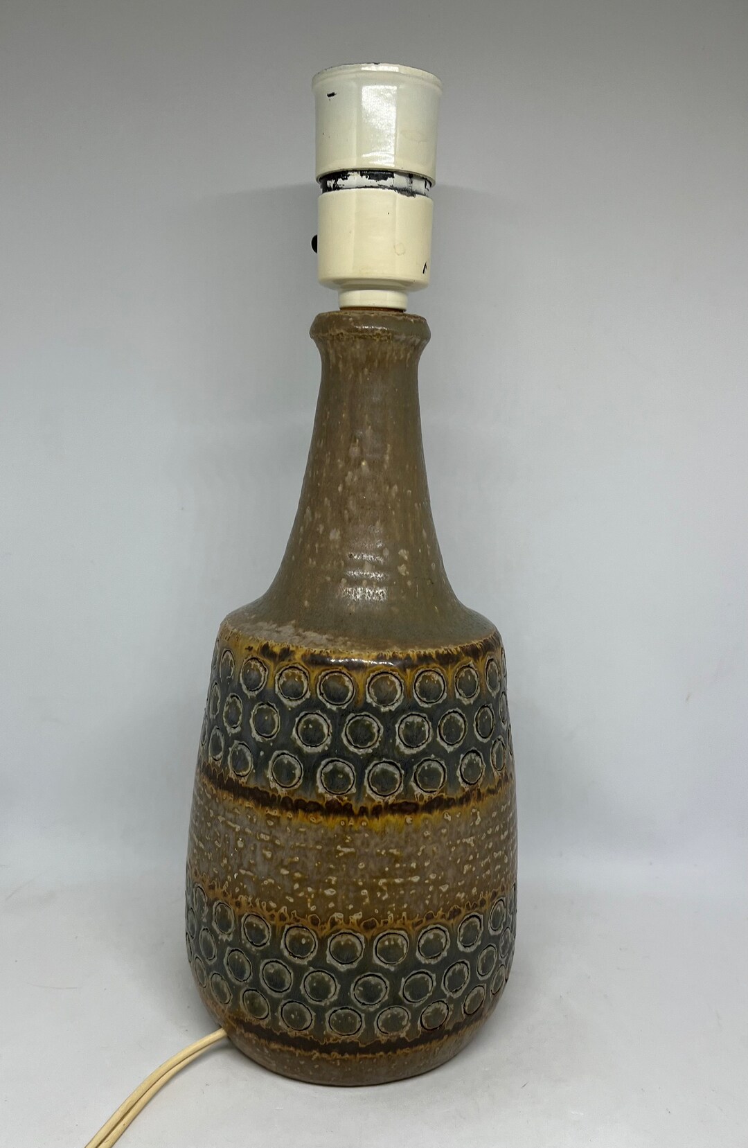 Soholm Table Lamp, Ceramic Table Lamp With Circular Indentation Pattern ...