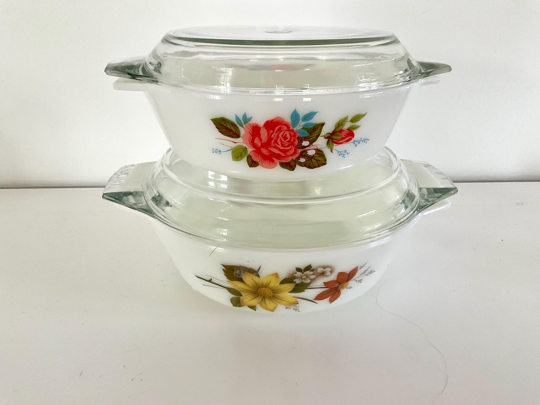 Vintage JAJ Pyrex Casseroles With Lid, Set of Two Mint Condition ...