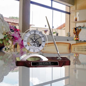 Personalized Company Promotion Gift Graduation Corporate Engraved Desk ...