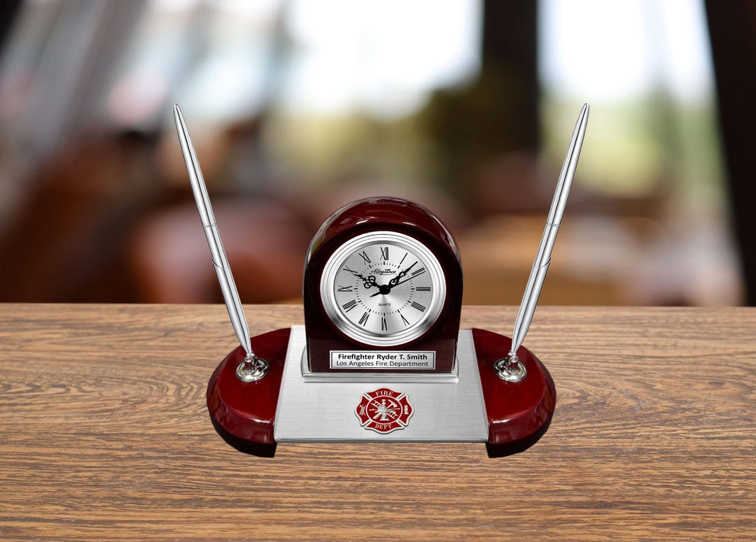 Fireman Engrave Desk Clock Firefighter Logo Pen Personalize Office Name ...