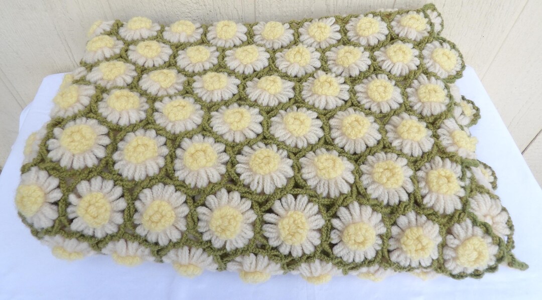 Vintage Crochet Daisy Afghan Throw - Etsy