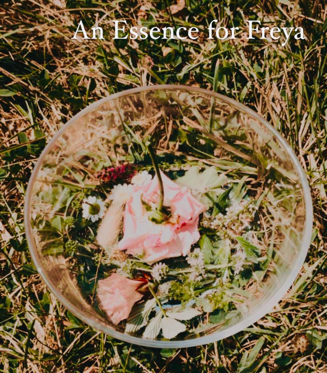 Calling on Freya Healing Essence //an Essence for Calling in - Etsy