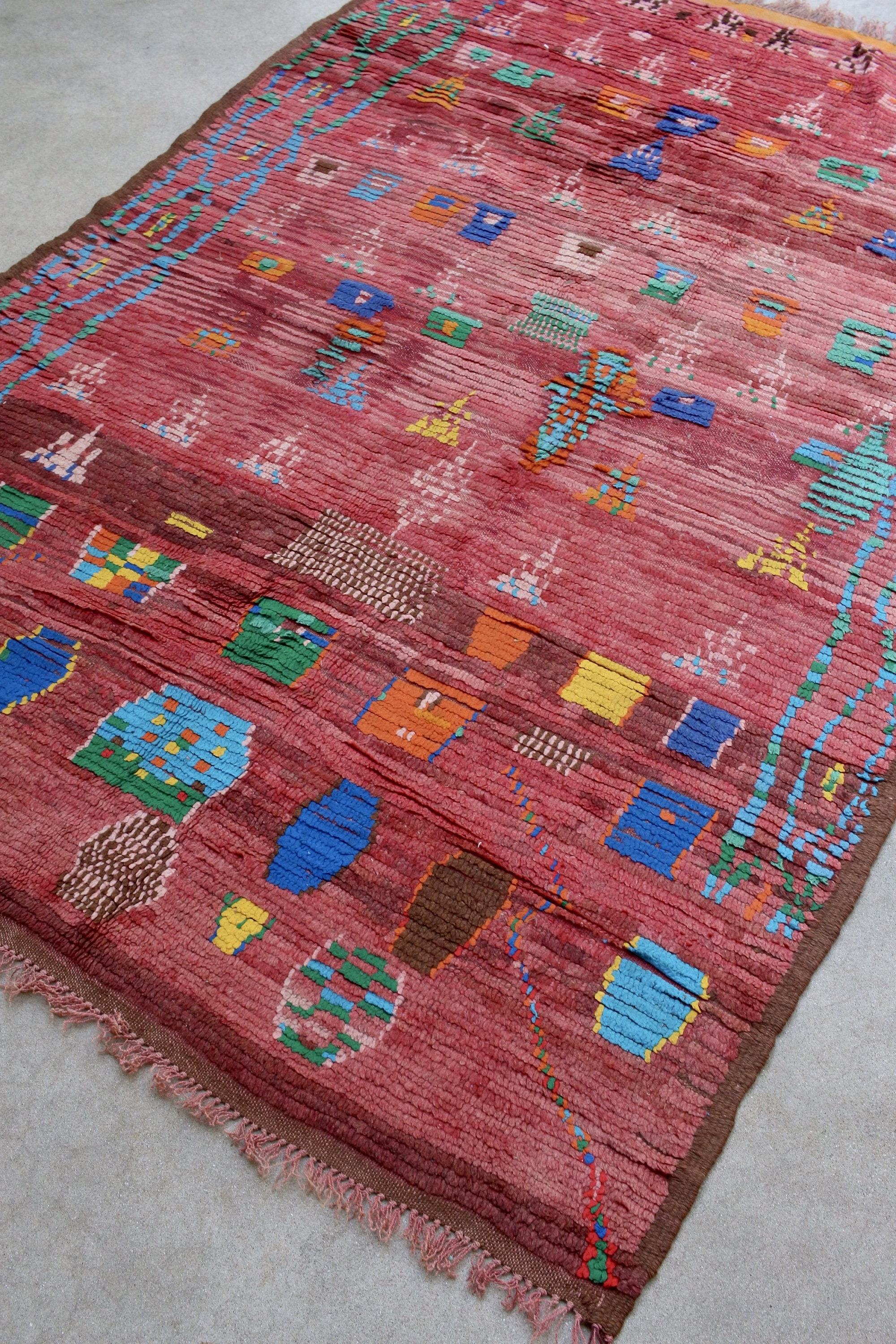 MOUNIA - Vintage Rehamna Moroccan Rug (reddish Pink, Brown, Blue ...