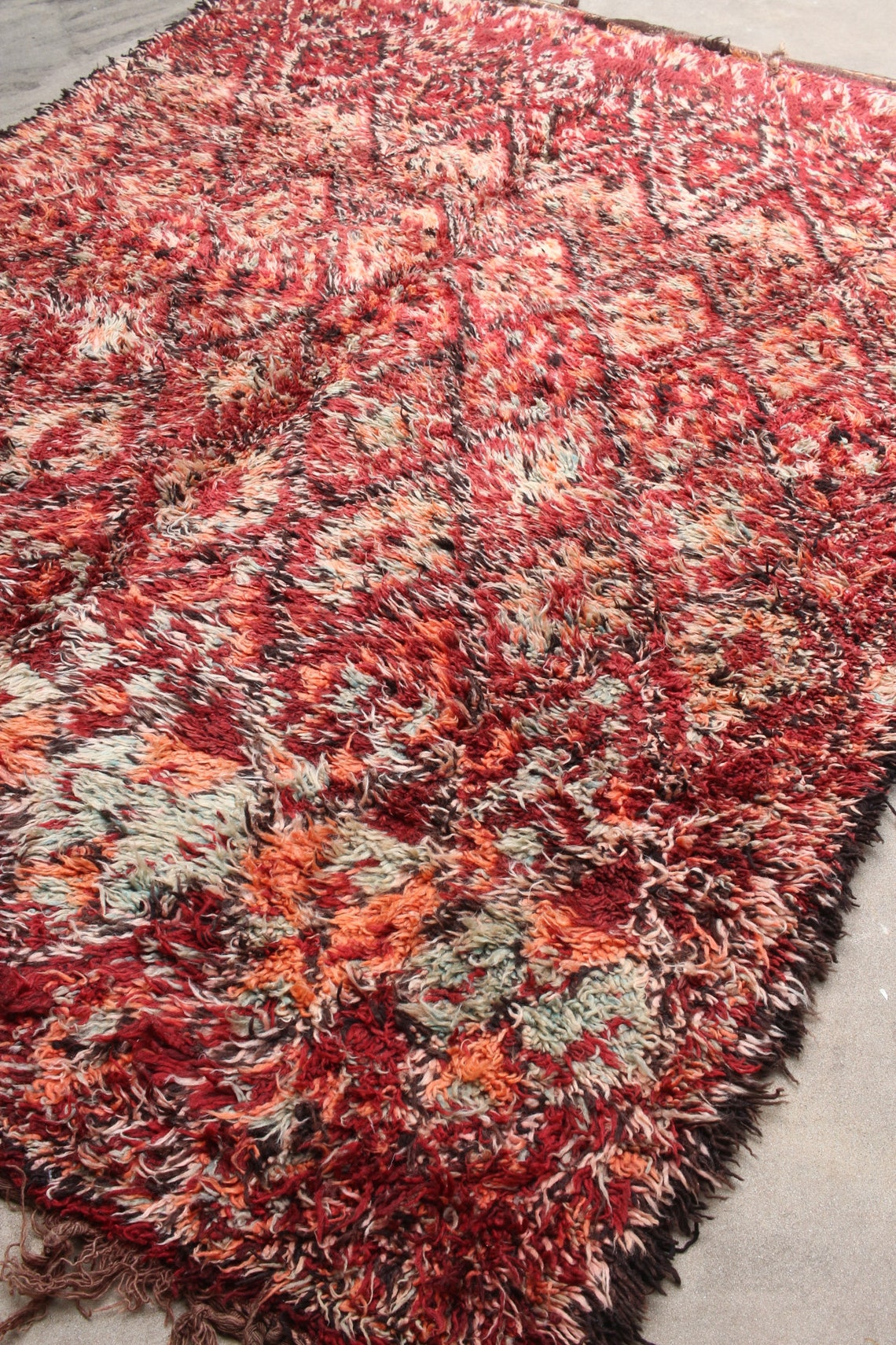 AUTUMN HAZE Vintage Beni M'guild Moroccan Shag Rug red - Etsy