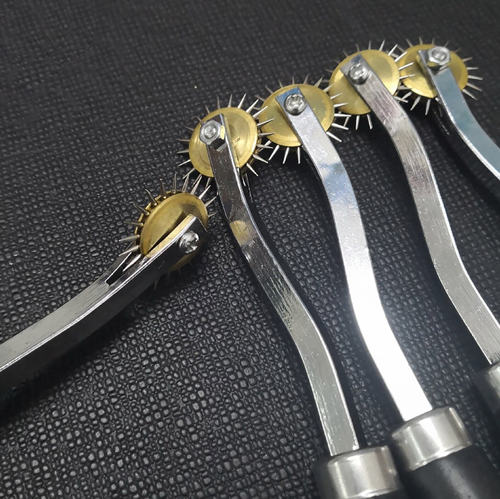 Leather Crafts Newly 4mm Pitch Overstitch Wheel Leather Stitch Space ...