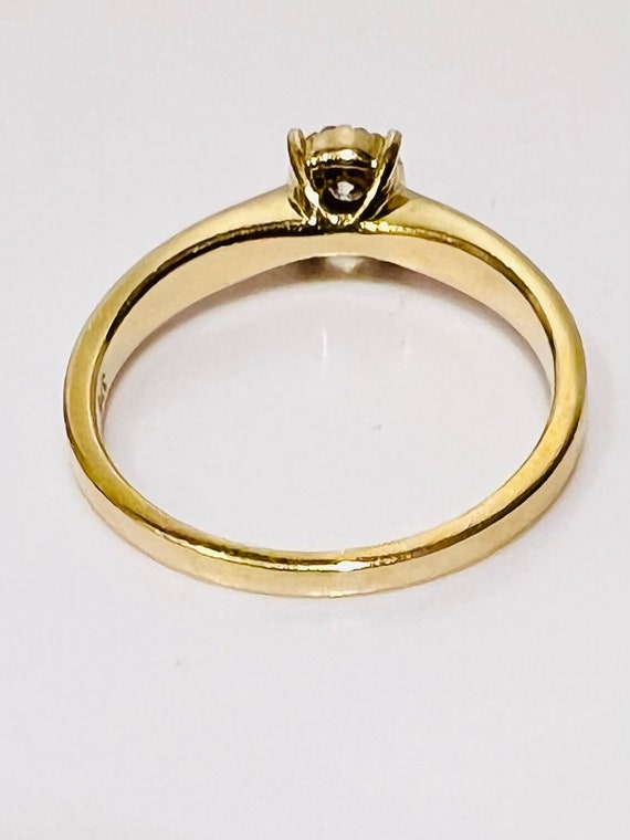 Illusion Set 9Ct Gold Diamond Engagement Ring Size M - Gem Illusion Set 9Ct Gold Diamond Engagement Ring Size M - Gem