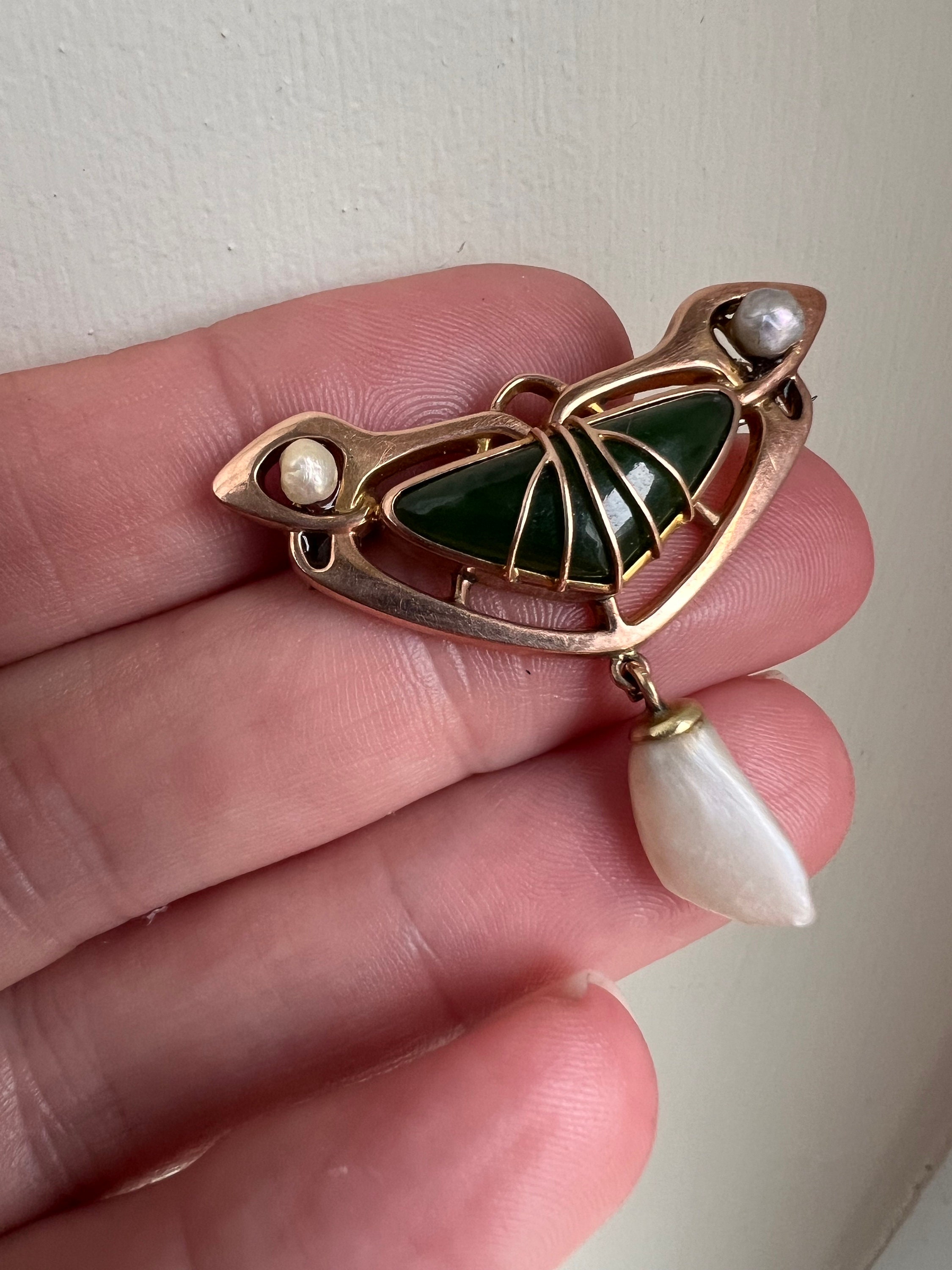 Murrle Bennett 9ct Jade & Pearl Brooch - Etsy