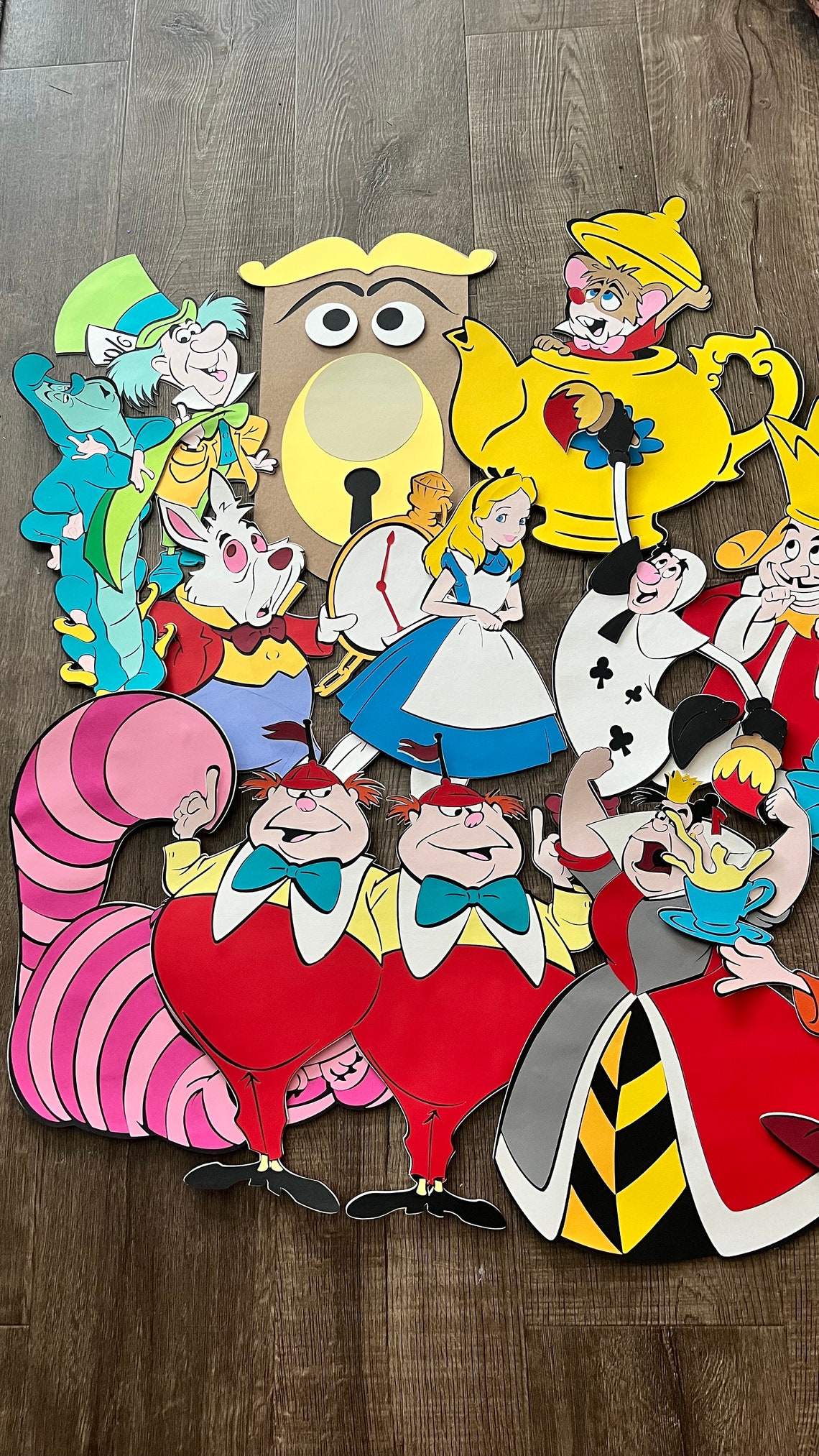 Alice in Wonderland Die Cut Characters, 15 Inch Party Decor (12 Piece ...