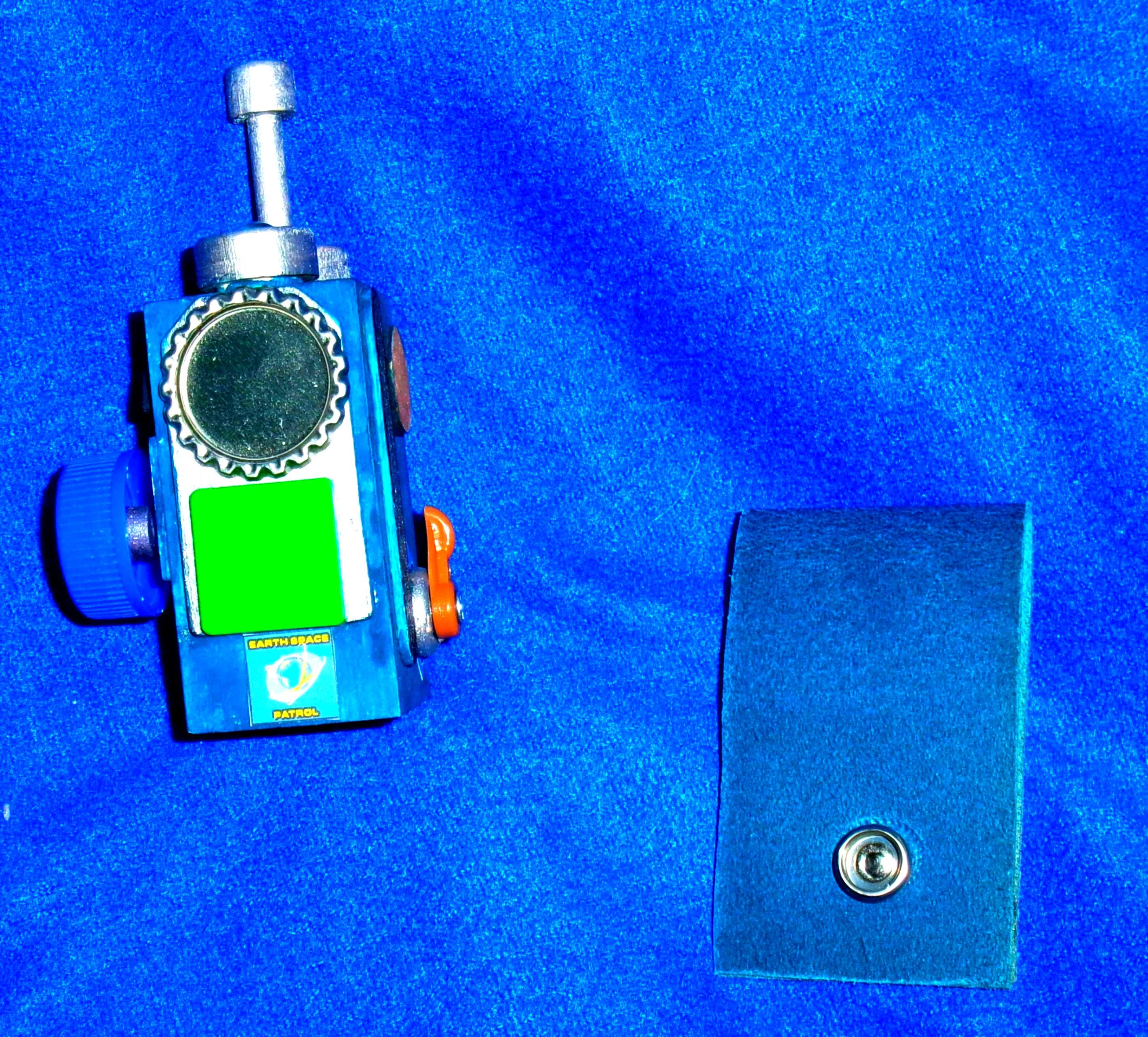 Custom 1950's-1960's Style Earth Space Patrol Laser Pistol and Space ...