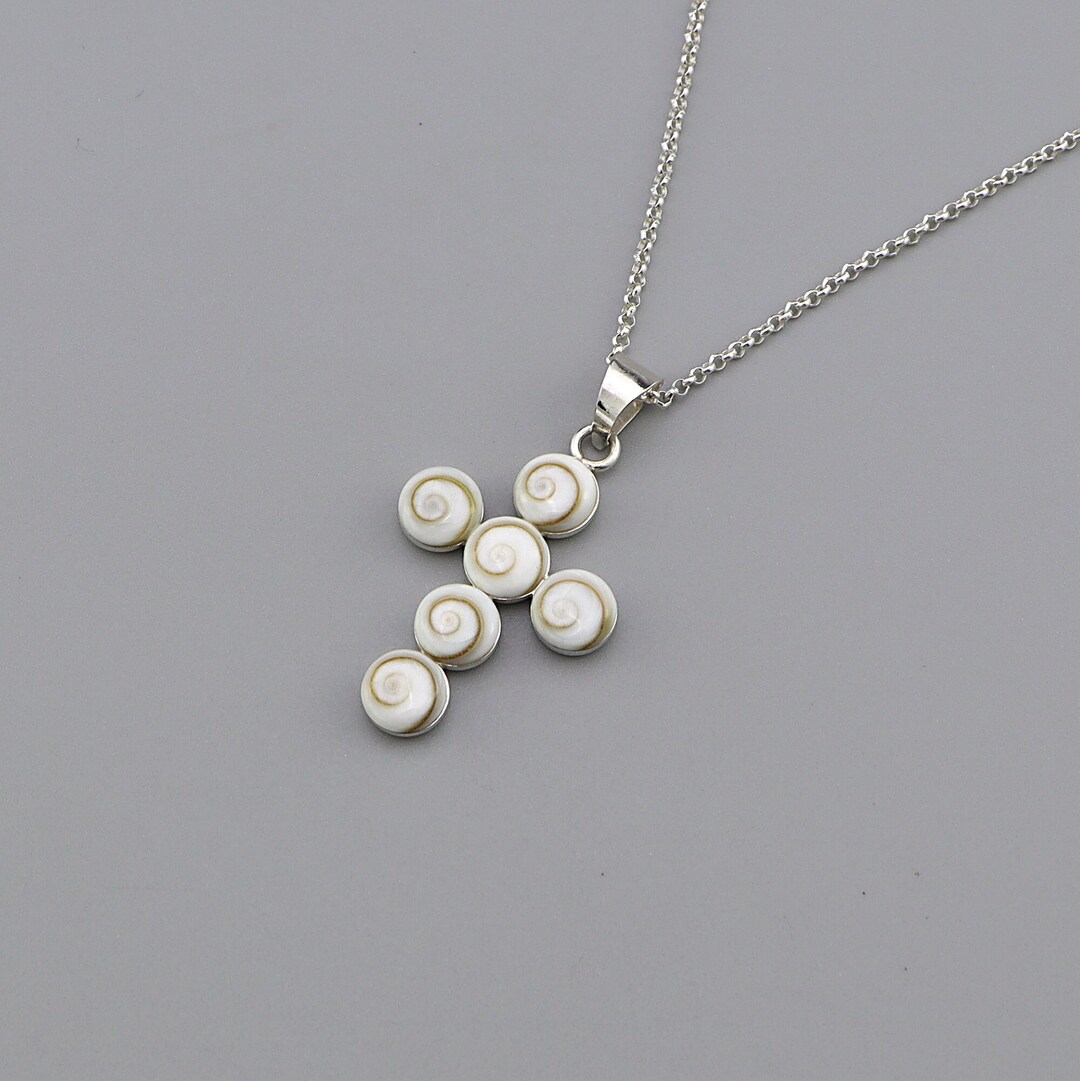 Silver Round Design Chris Cross Shiva Eye Pendant, Circle Shape White ...