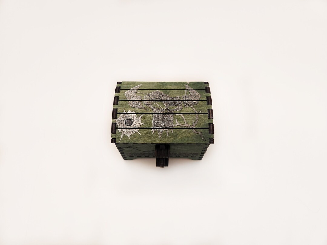 Warhammer 40k Ork Themed Greenskin Dice Chest With Etched Design for ...