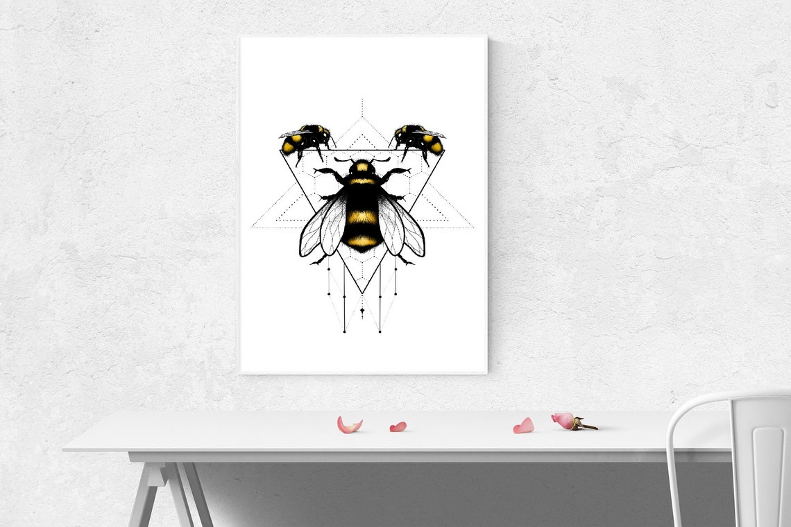 Bee Art Print Bee Decor Printable Wall Art Instant | Etsy