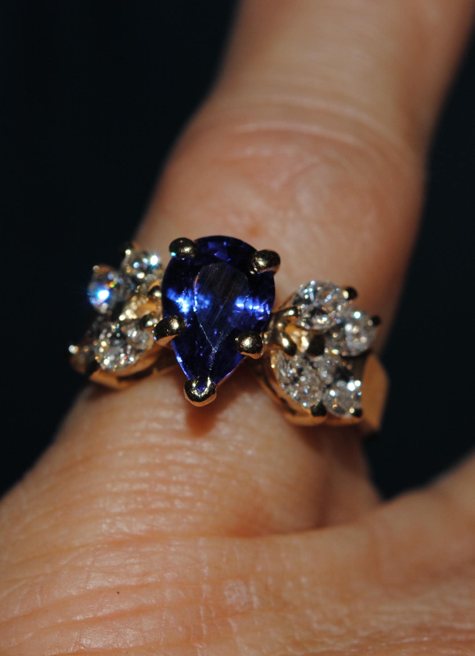 Beautiful Pear Shaped Tanzanite Gemstone Multiple Marquis Diamond ...