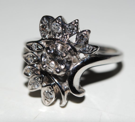 Vintage White Gold Diamond Fan Motif Estate Ring - Gem