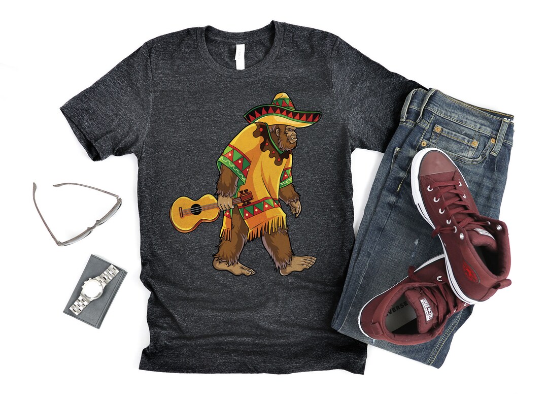 Bigfoot Sombrero Shirt / Bigfoot Shirt / Bigfoot Gifts / Bigfoot / Yeti ...