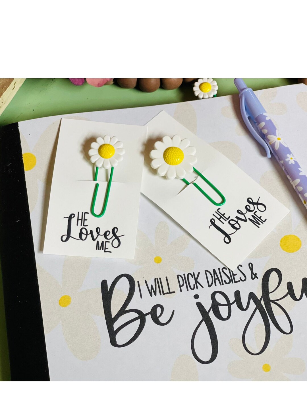 Printable PDF DIY Paperclip Bookmark Card Daisy Theme "he Loves Me" - Etsy