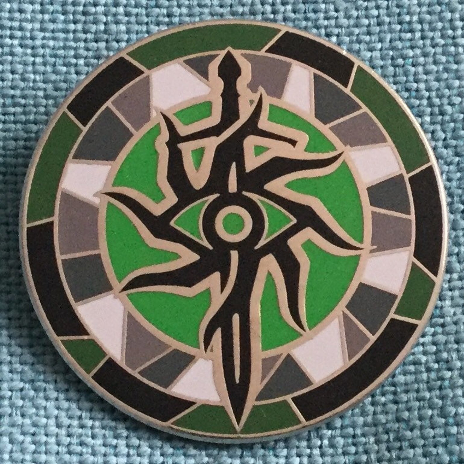 Dragon Age Inquisition Enamel Pins: Inquisitor and Herald of Andraste ...