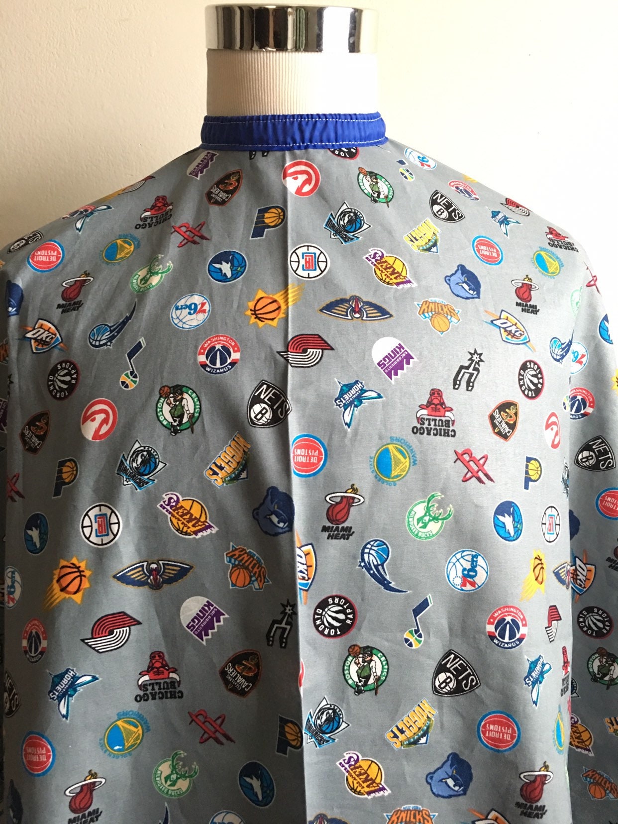 MLB NBA NFL Team Logo Barber Cape Baseball Basketball | Etsy