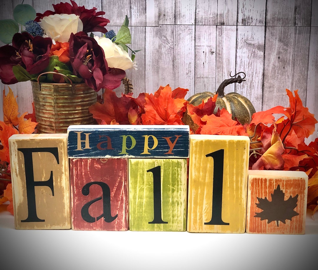 Letrero de letras mayúsculas de madera Happy FALL y Merry Christmas ...