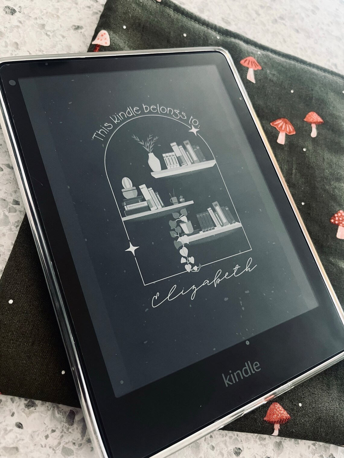 Custom Kindle Lock Screen Wallpaper: Personalized Bookshelf Design ...