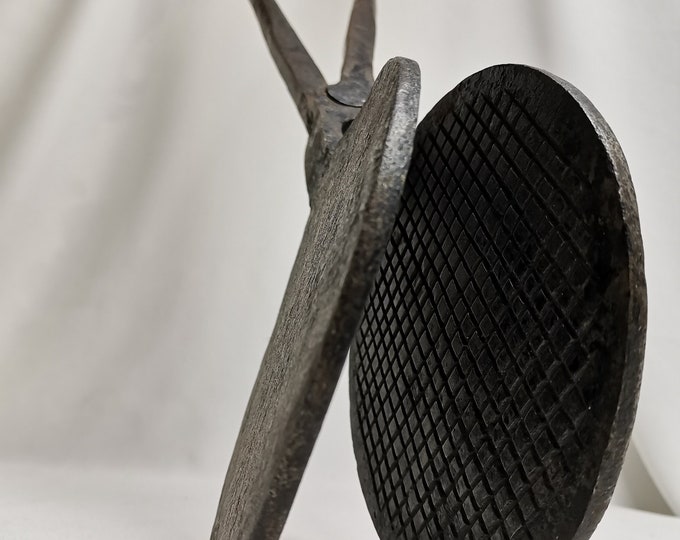 Large Antique Syrup Waffle Iron for Open Fire or Fireplace 19th Century ...