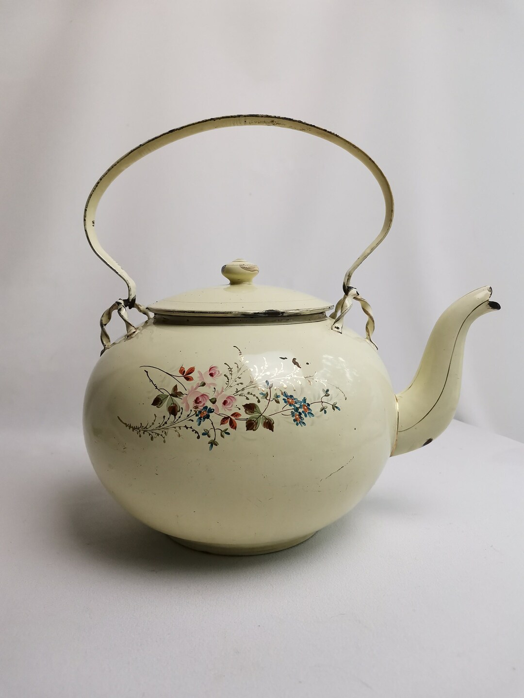 Large Antique Cream White Enamelled Kettle With Floral Pattern and Gold ...