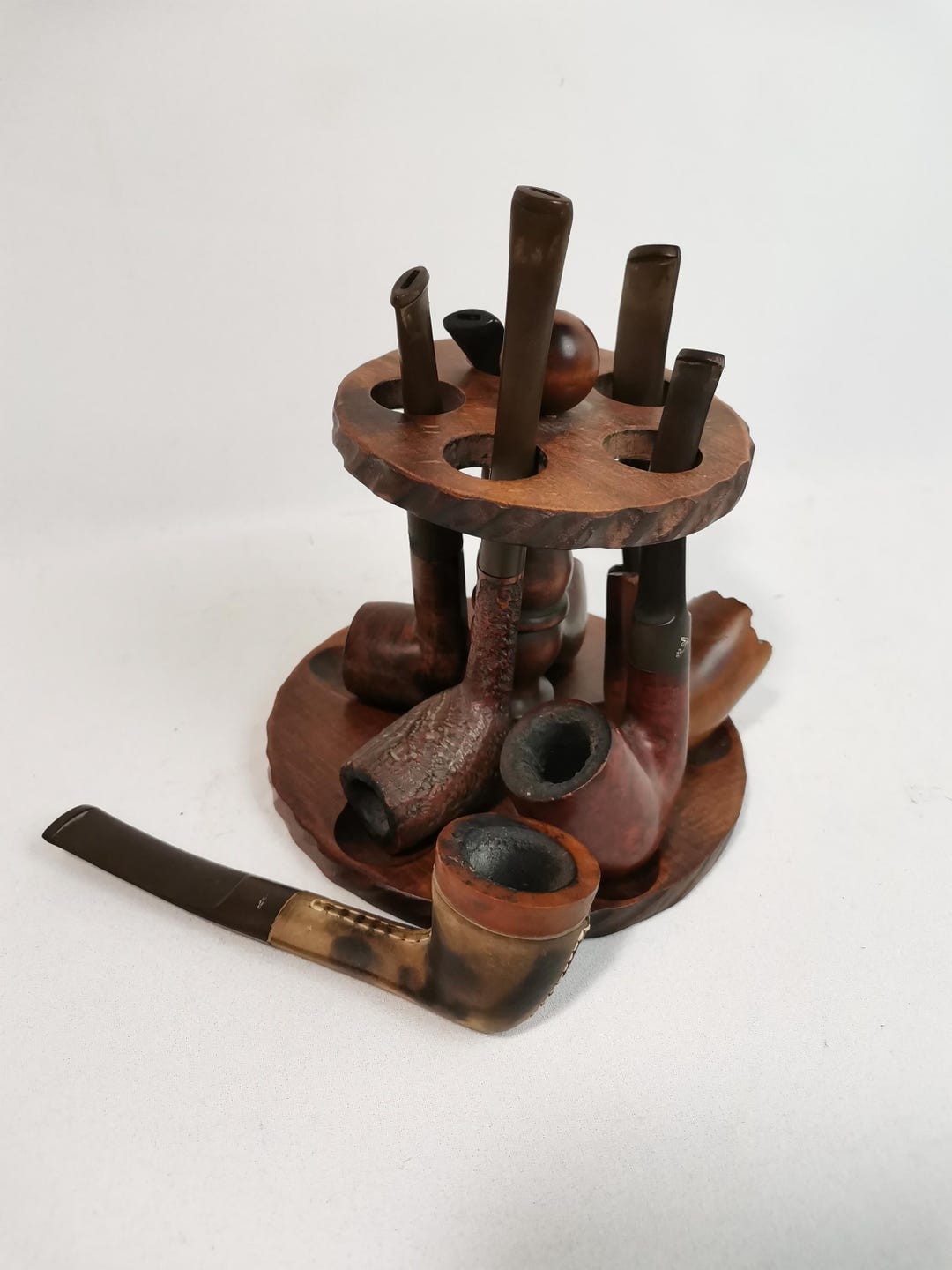 Vintage Wooden Pipe Rack and Six Pipes 1960s Round Rack With Tobacco ...