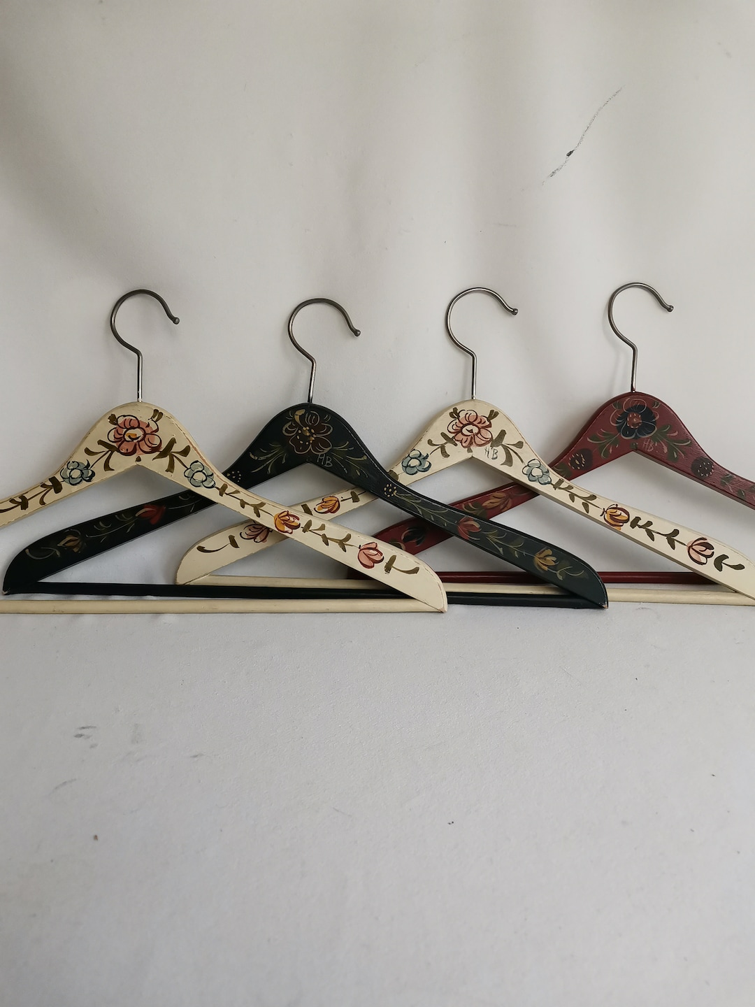 Vintage Set of Hindeloopen Clothes Hangers 4 Pieces in Red Green and ...