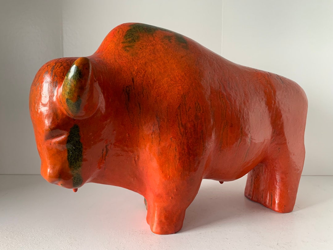 A Beautiful XL Ruscha Vulcano Bull With the Known Vulcano Lava Glaze ...