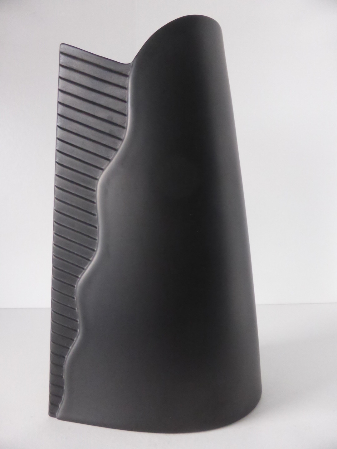 A Beautiful Black Rosenthal Modern Art Vase, Designer Uta Feyl, West ...