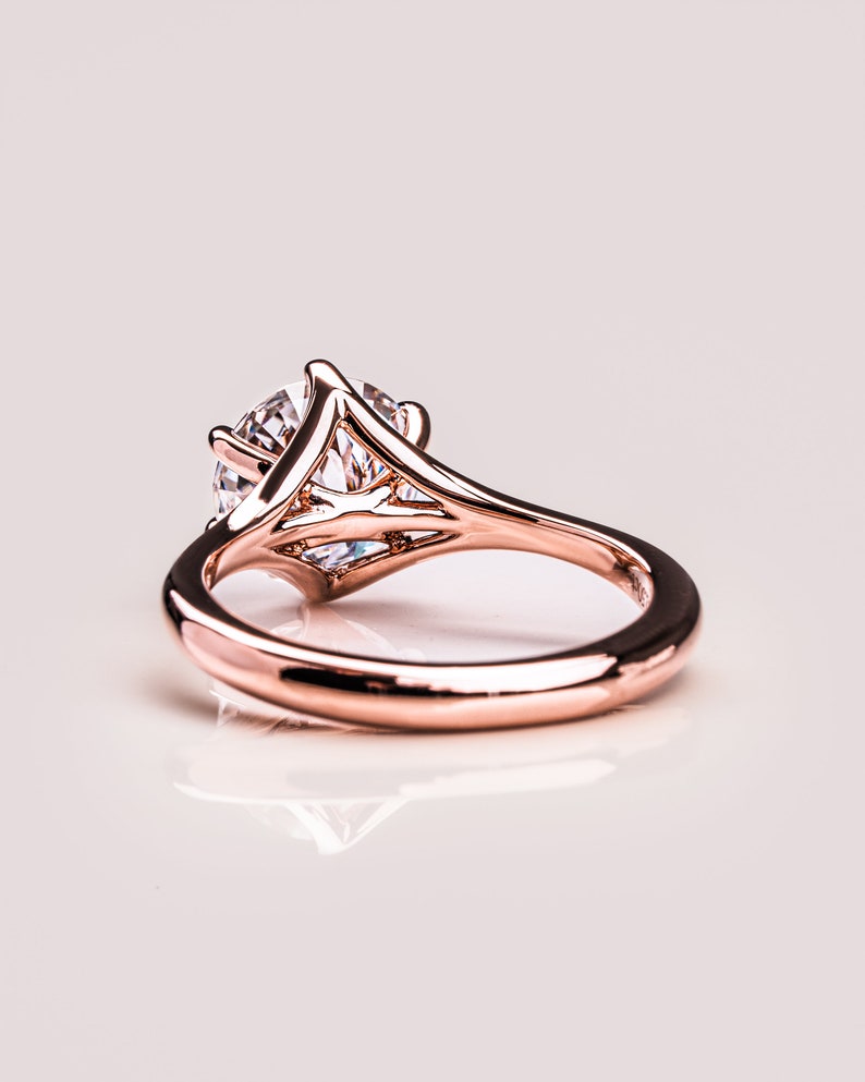 Norma - Round Brilliant Cut Moissanite Engagement Ring | Zen Moissanite ...