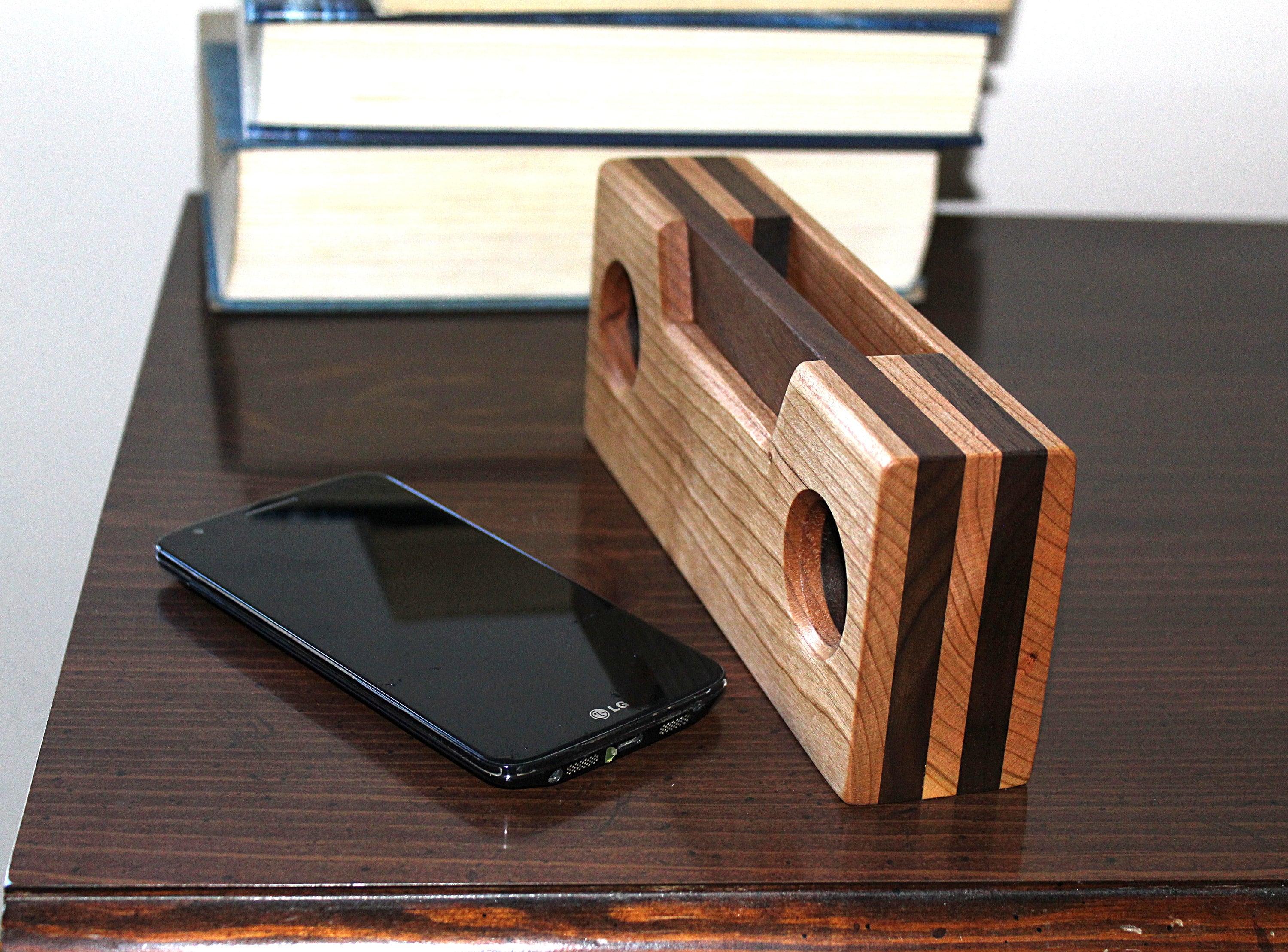 Wooden Cell Phone Amplifier passive Cherry & Walnut - Etsy