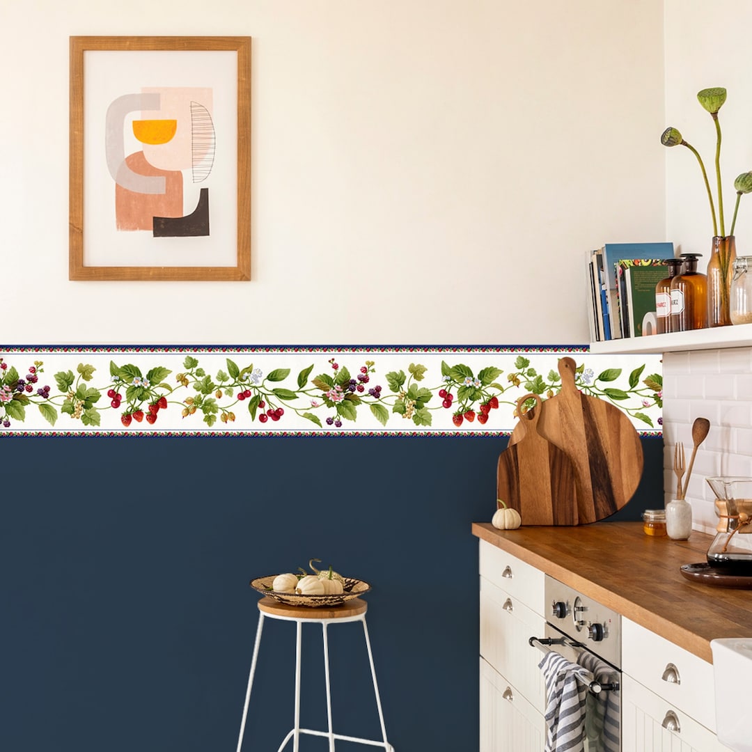 Fruit & Floral Wallpaper Border - Red Berries, Green Leaf Vine With Red ...